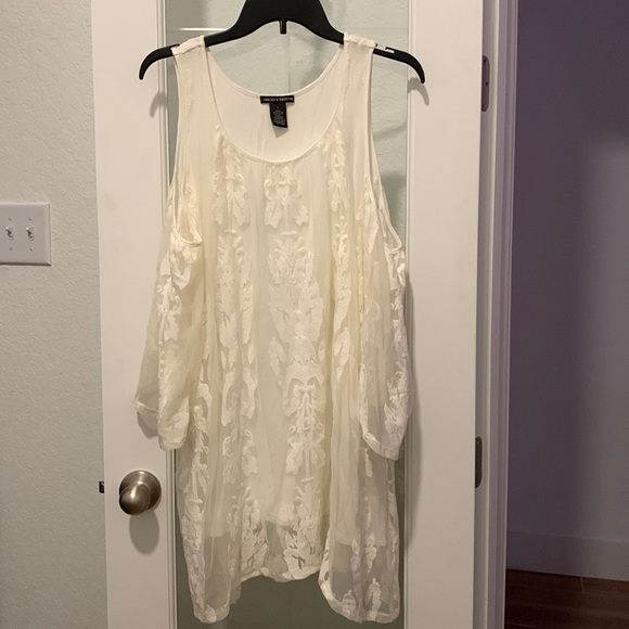 Chelsea & Theodore | Tops | Boho Chic Lace Tunic Can Be Worn As A ...